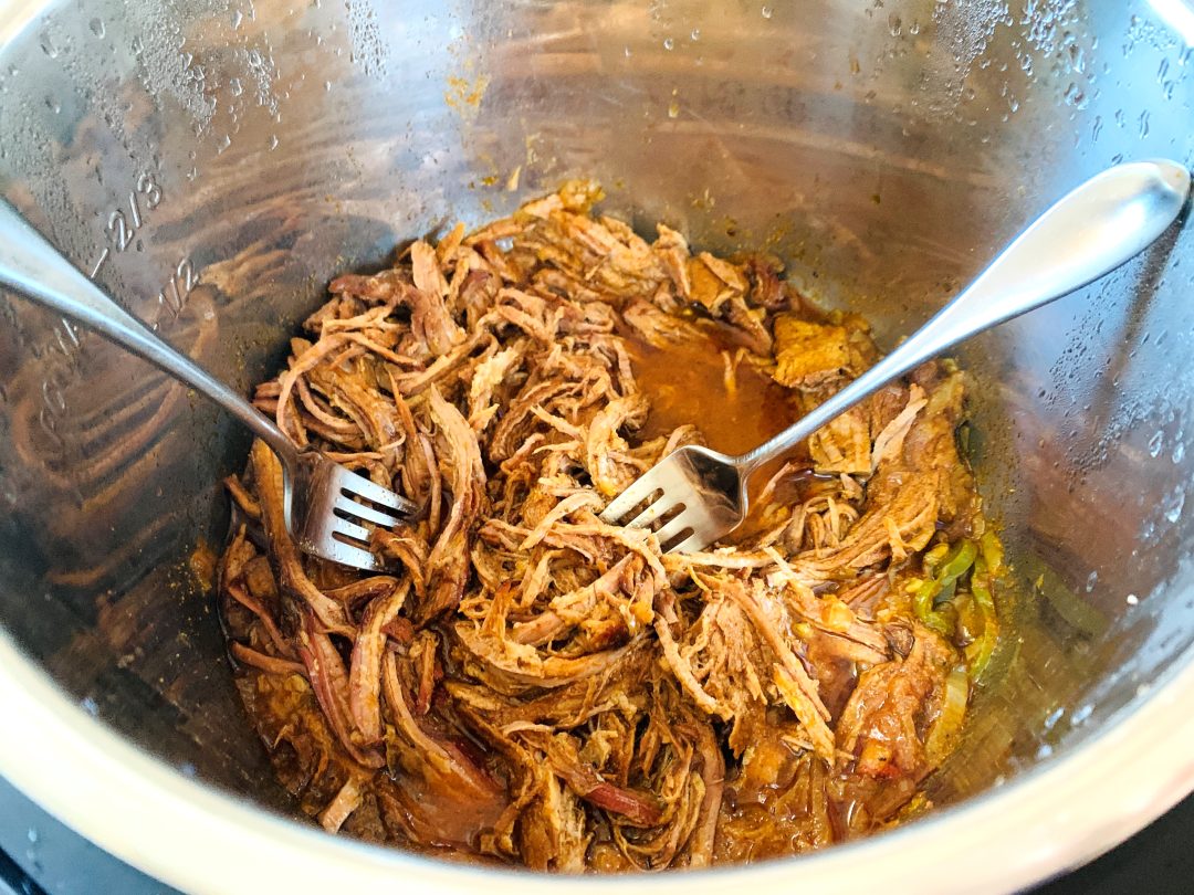 Instant Pot Leftover Tri-Tip Tacos with Chipotle Lime Sour Cream ...